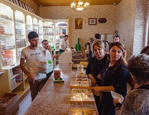 People Travel from across Azerbaijan for this decadent Dessert ...